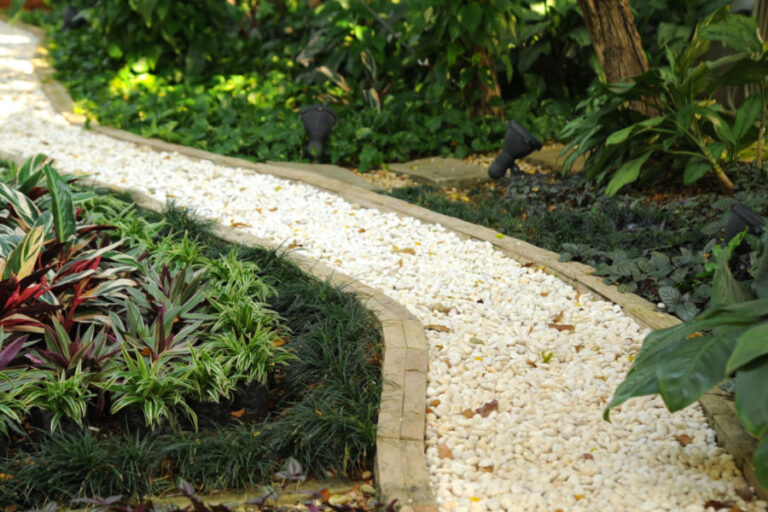 How To Use Stone As A Mulch - Where To Use It & Where Not To!